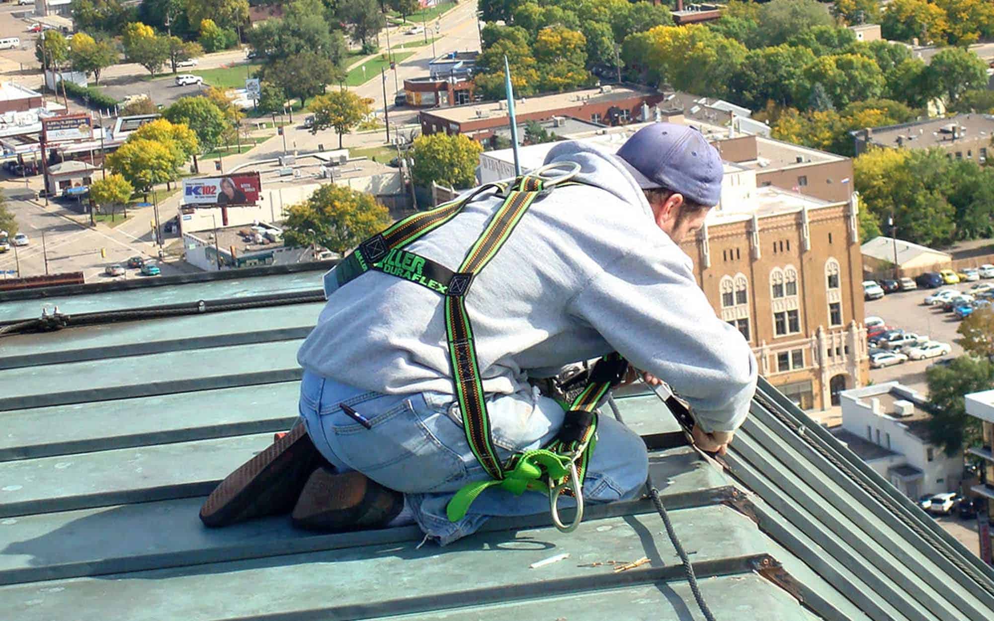 Commercial Roof Maintenance—Proactive Approaches You Should Take ...